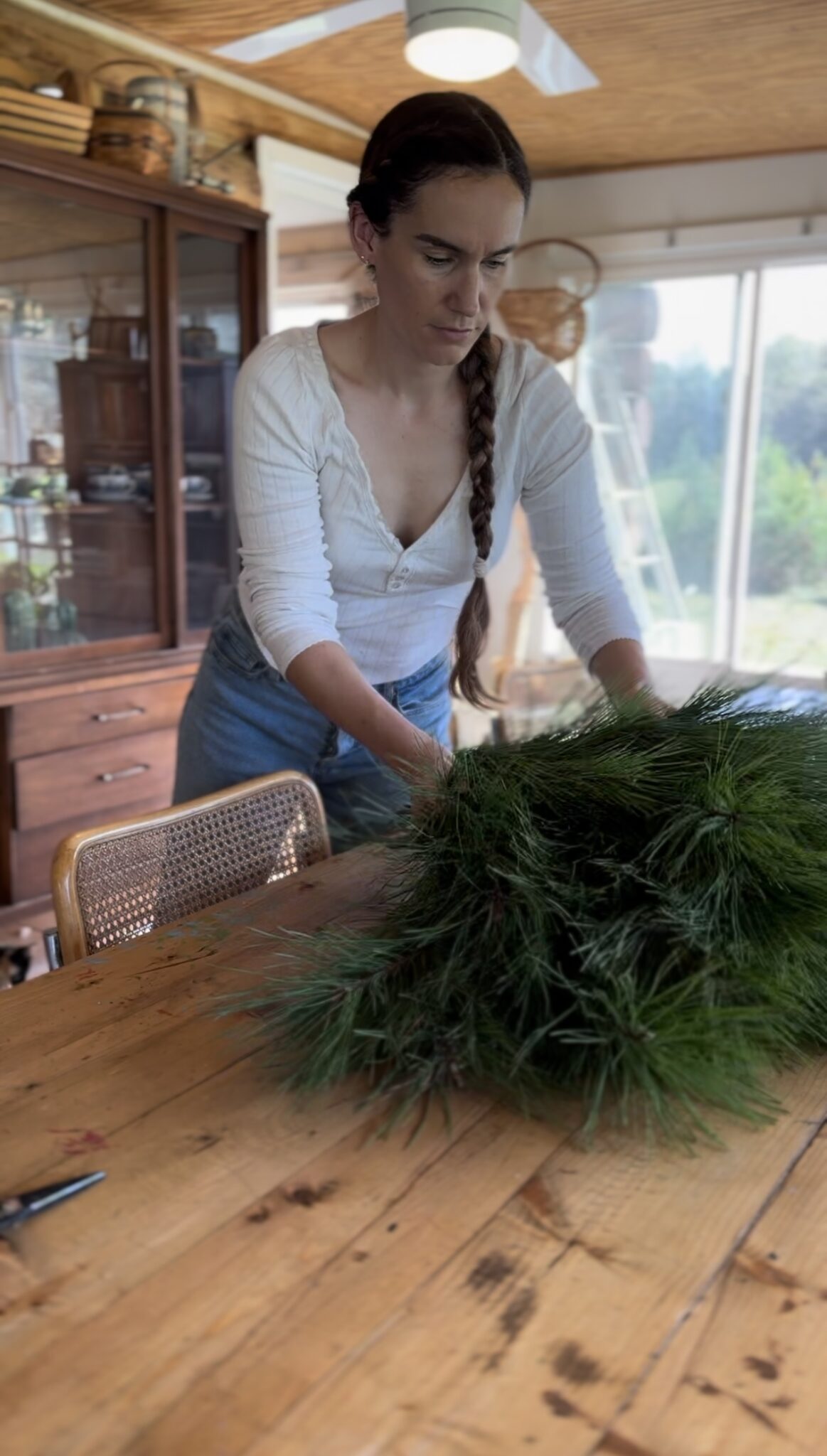 Step-by-Step Guide to Crafting Your Own DIY Garland - Hardmead Farm
